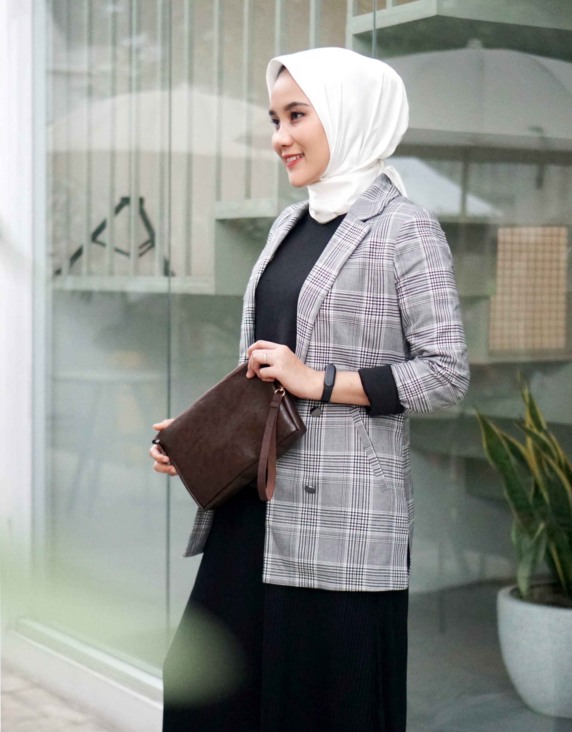 Referensi Seragam Kantor Stylish - Boogie Apparel